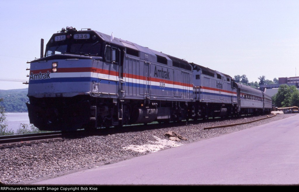 Amtrak 336 north